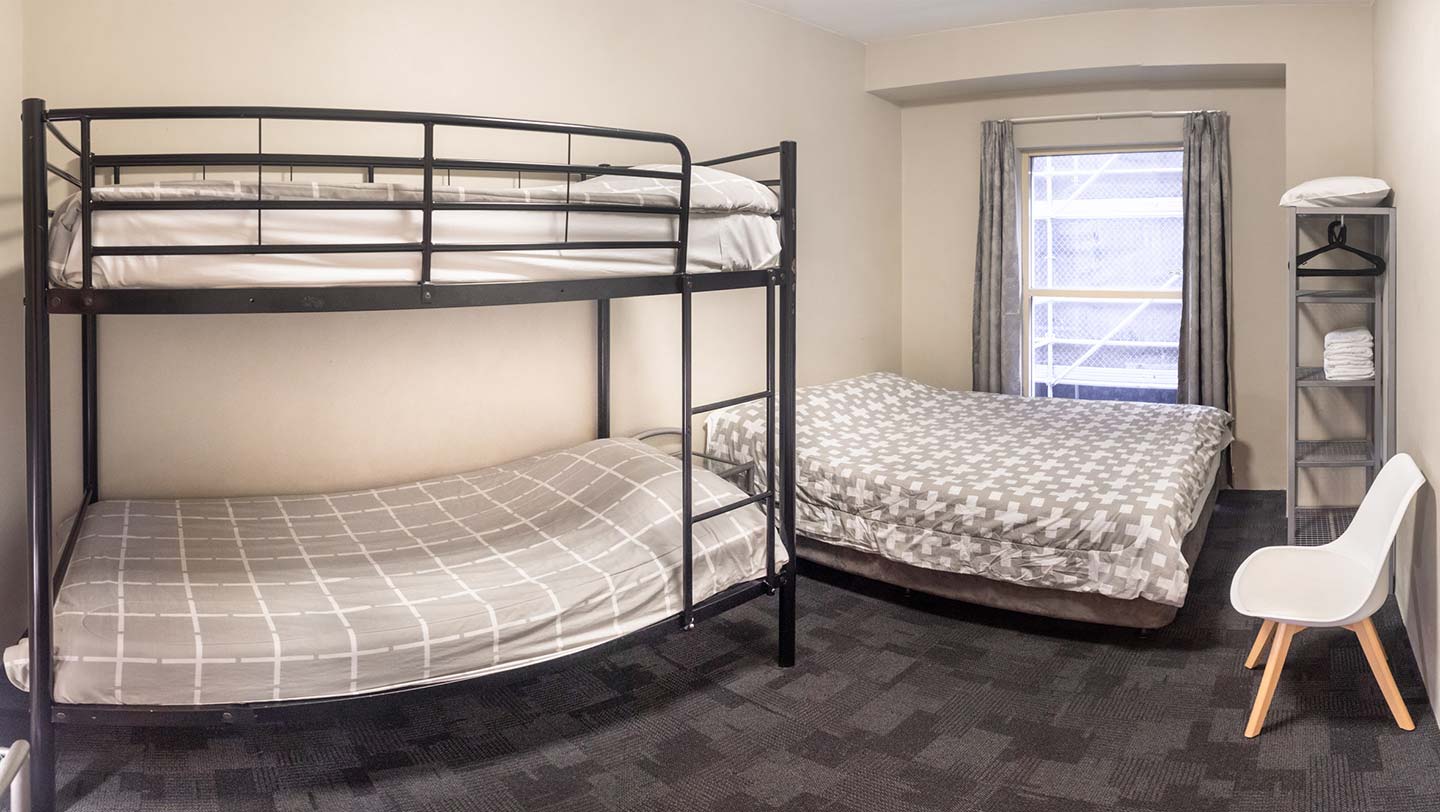 4 Person Family En-suite - Big Hostel