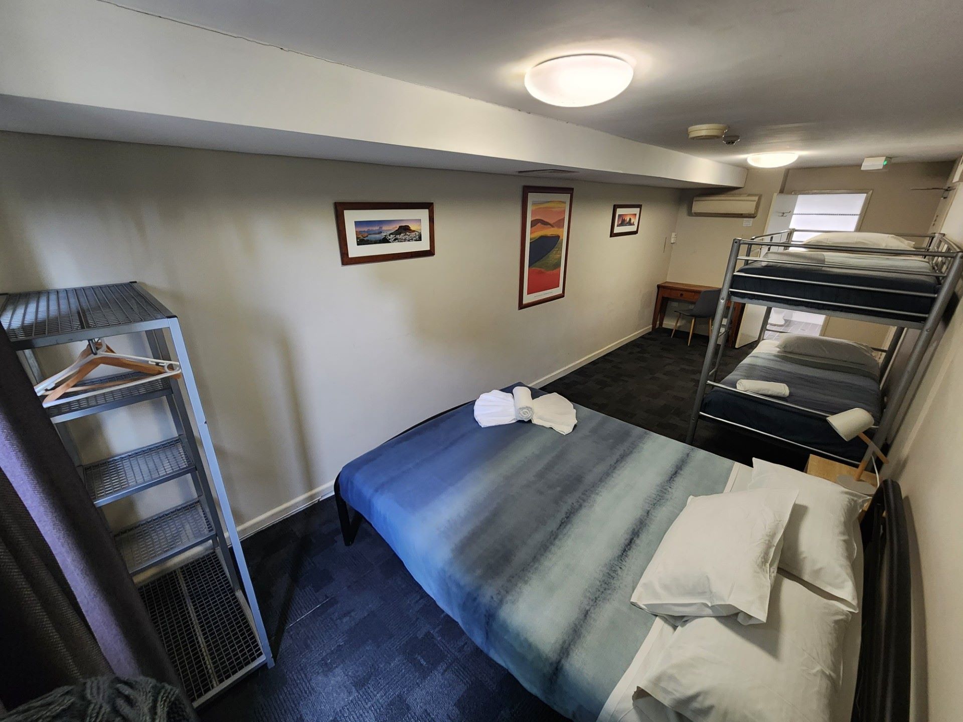 4 Person Family En-suite - Big Hostel